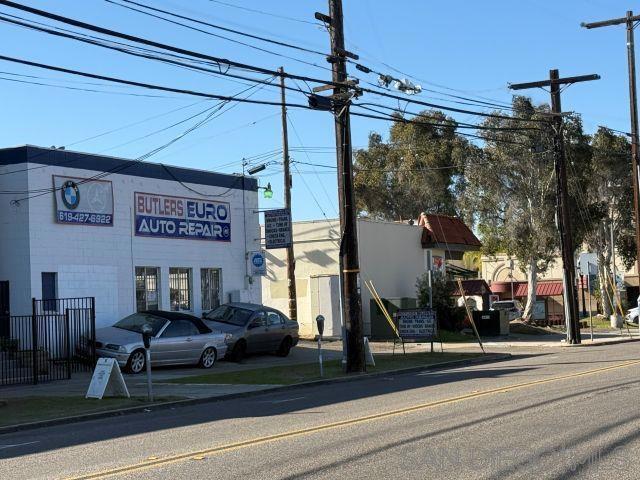 402 Church Ave