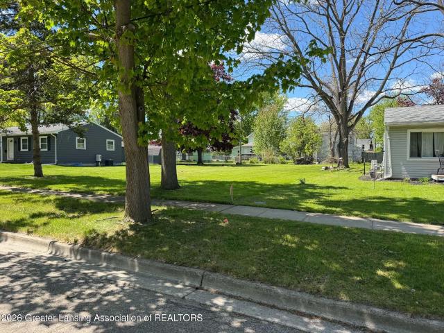 402 Crossman Street