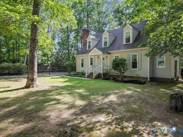402 Aldengate Court