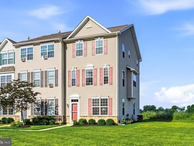 402 Aura Rd, Glassboro, NJ 08028