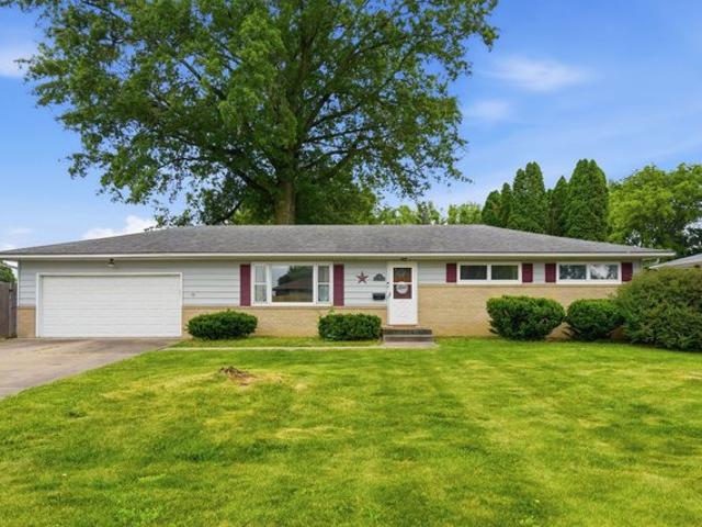 402 Bruce Ave, Milan, IL 61264