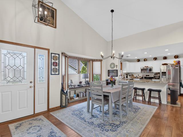 402 Greenvalley Dr