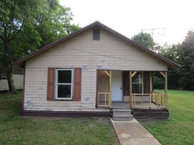 402 Dorsey St, Linden, TX 75563