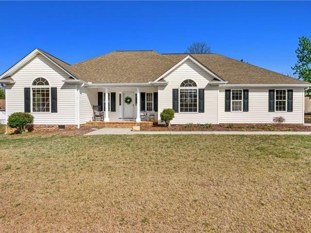 402 Dewsbury Ln, Piedmont, SC 29673