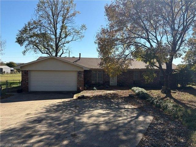 402 Durham, Pocola, OK 74902