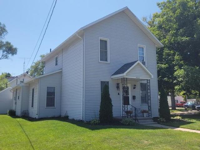 402 E Fourth St, Port Clinton, OH 43452