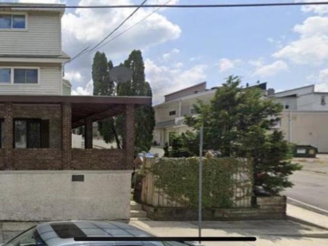 402 E Patterson St, Lansford, PA 18232