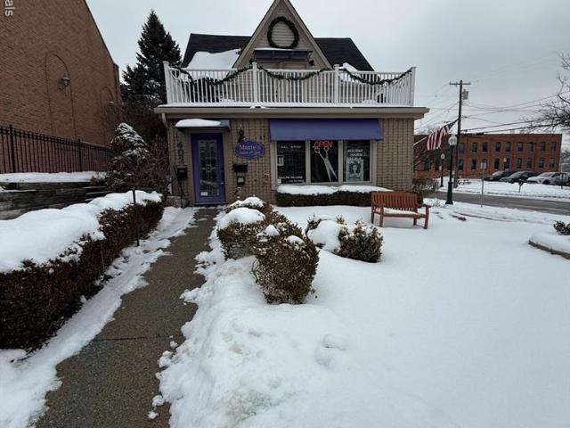 402 EAST Street