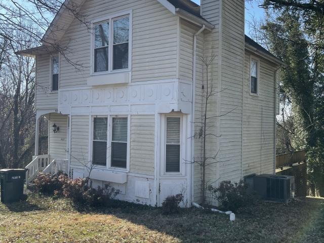 402 Fort Hill Dr