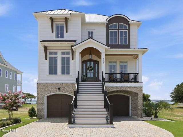 402 Kensington Pl, Newport, NC 28570
