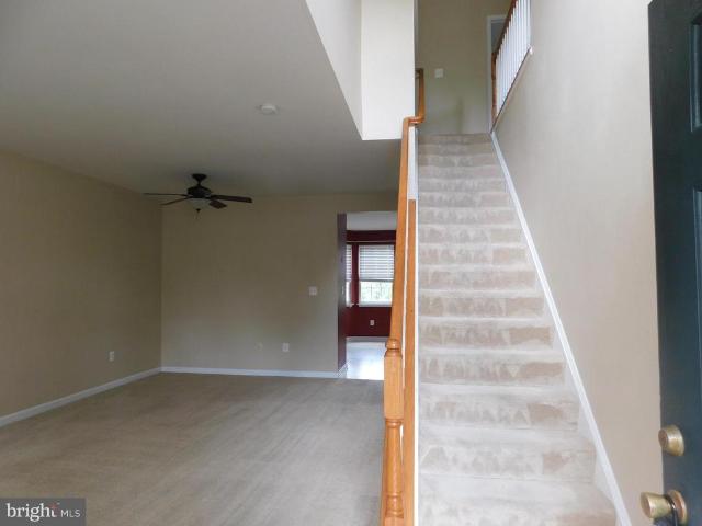 402 Kintyre Lane