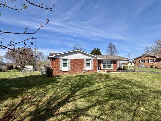 402 Hoffman St, Lawrenceburg, TN 38464 | MLS #3158 | Compass