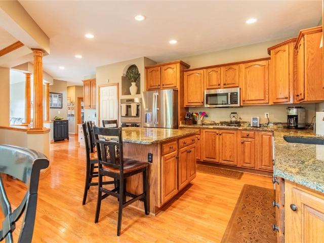 402 Honey Locust Dr
