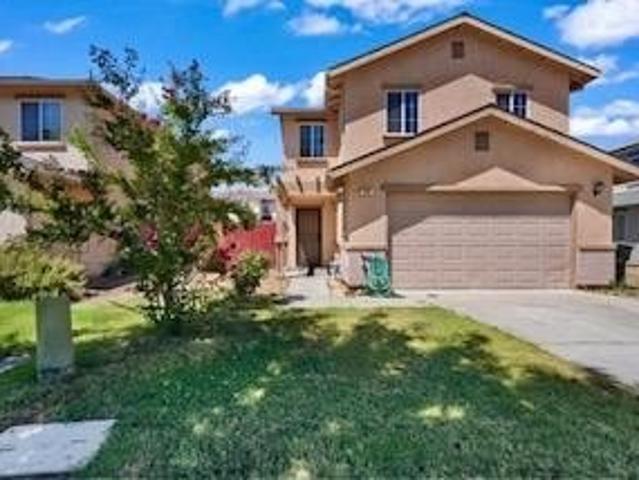 402 Hallman Ln, Oakdale, CA 95361