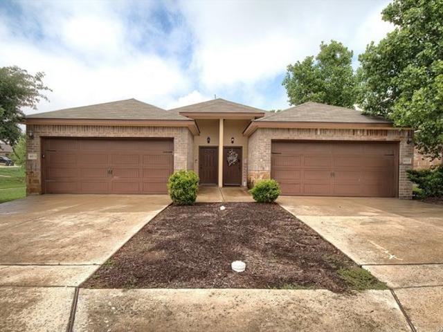 402 Joanne Loop, Buda, TX 78610