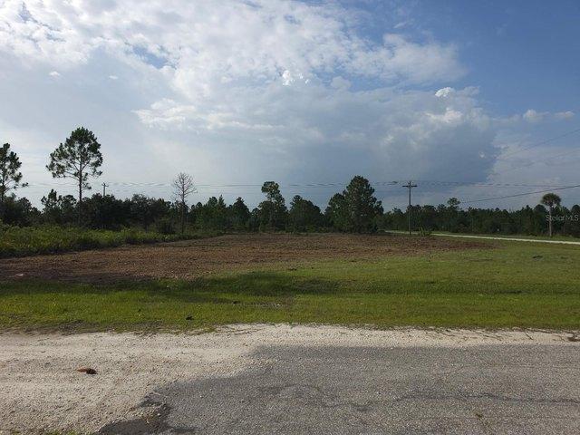 402 Japonica Dr, Indian Lake Estates, FL 33855