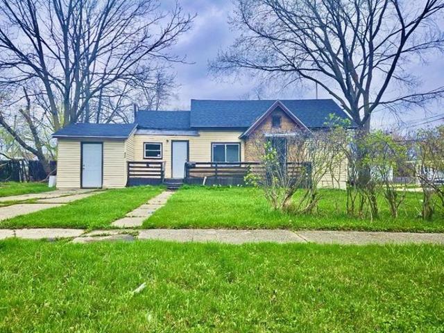 402 Oak St, Saginaw, MI 48604