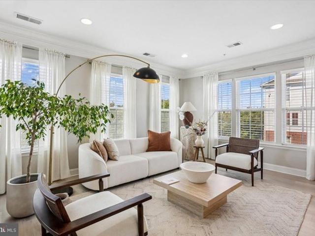 402 Orchard Ridge Dr, Gaithersburg, MD 20878