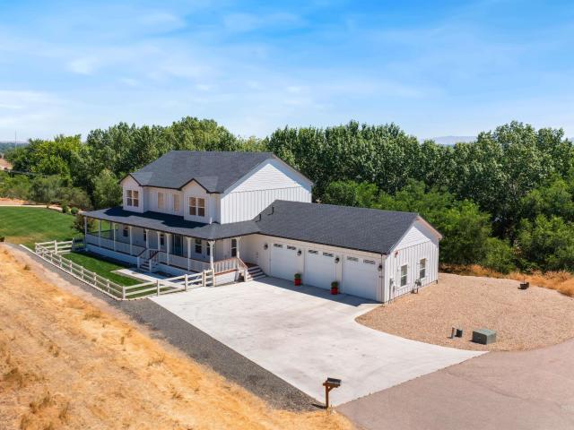 402 Loma Alta Ave