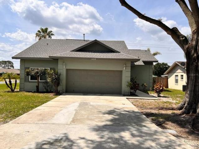 402 Lake Daisy Dr, Winter Haven, FL 33884