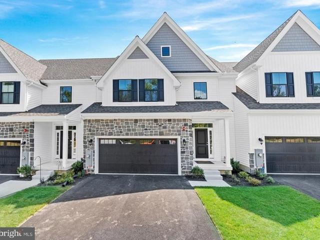 402 Leahy Dr, Newark, DE 19711
