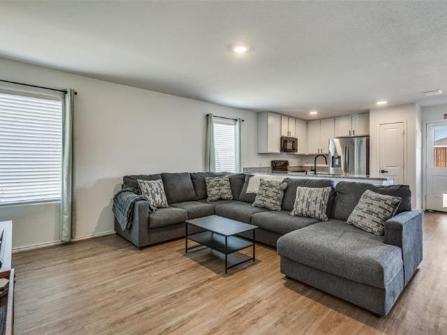 402 Mahogany Lane