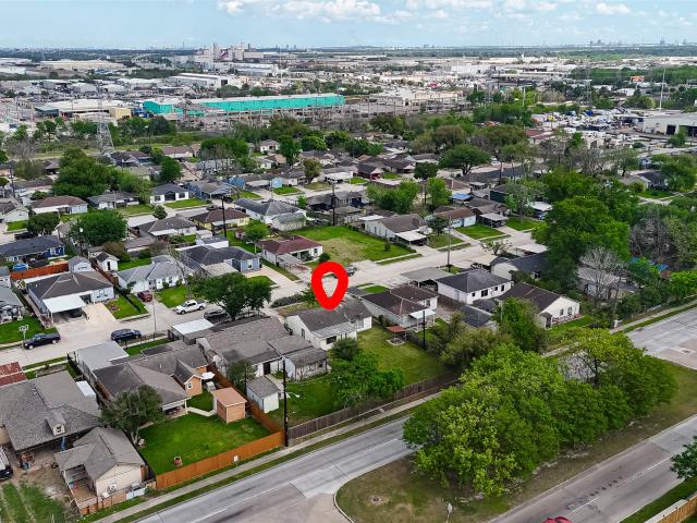 402 Meters St, Houston, TX 77020 | MLS #61706