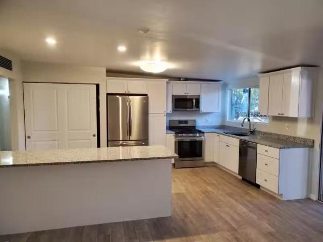 402 N Entrada Dentro, Tucson, AZ 85710