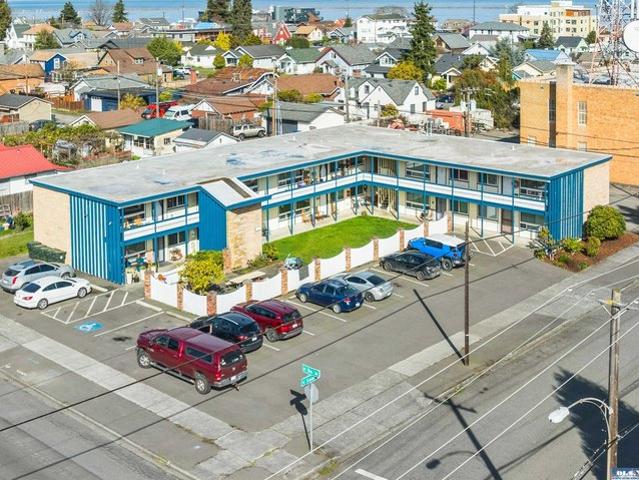 402 S Laurel St, Port Angeles, WA 98362