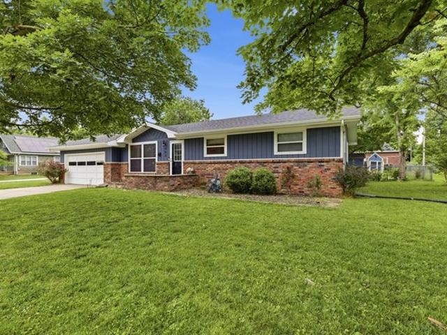 402 S Rice St, Nixa, MO 65714