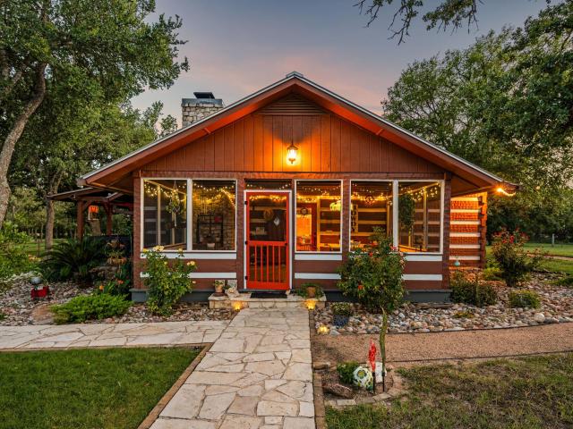 402 Smith Rd