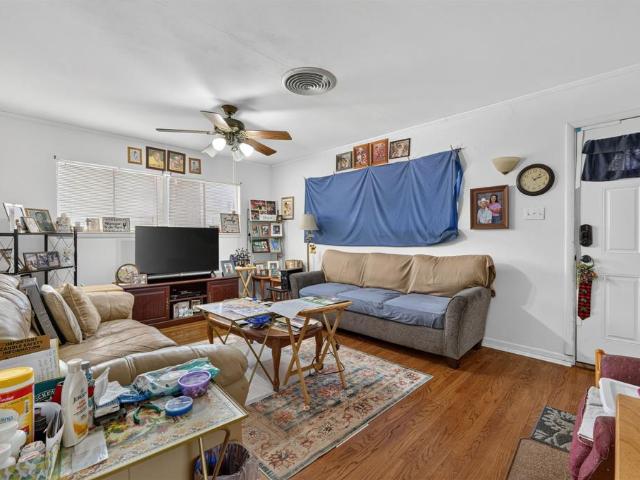 402 SE 20th Street