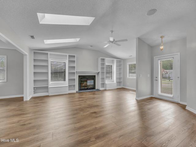 402 Spike Rush Court