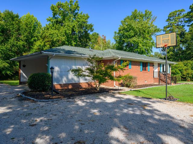402 Stallings Road