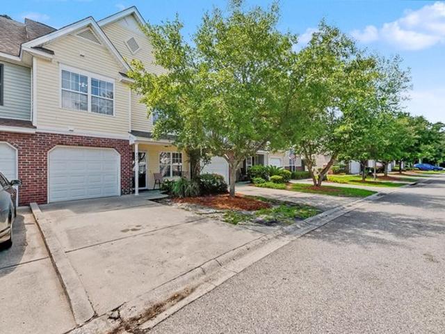 402 Poplar Grove Pl, Summerville, SC 29483