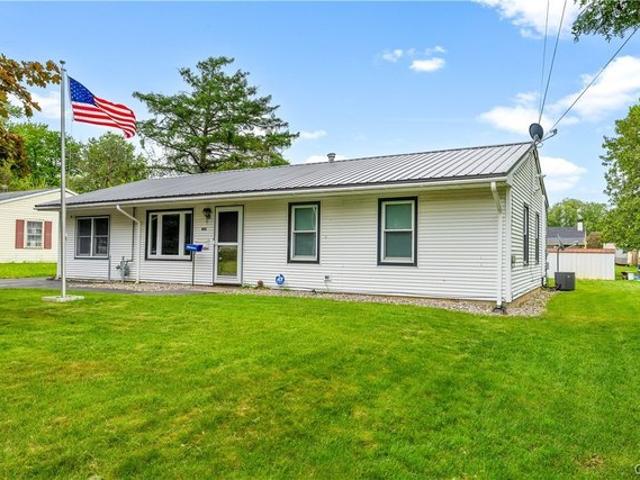 402 Richmond Rd, Utica, NY 13502