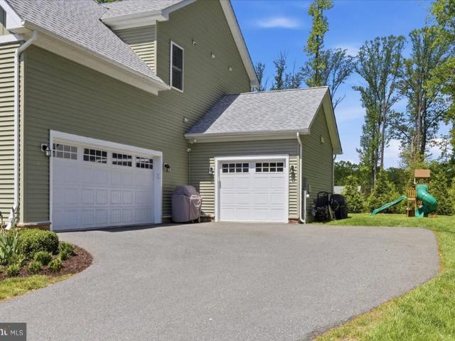 402 Ruysch Lane