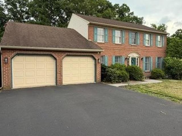 402 Russell Ave, Douglassville, PA 19518