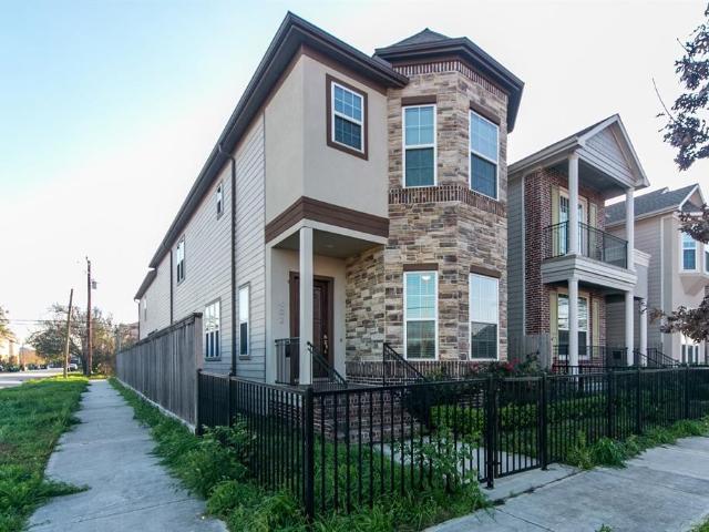 402 W 28th Street
