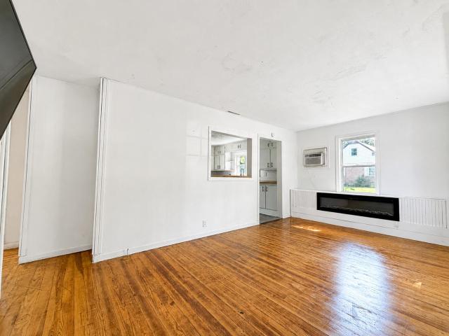 402 W College Avenue