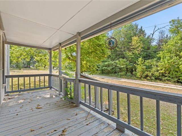 402 W Elm Street