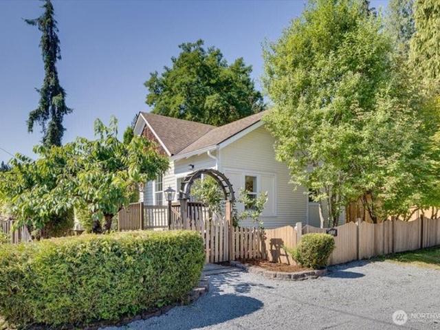 402 W Galena St, Granite Falls, WA 98252