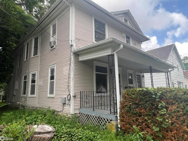 402 W Hempstead Avenue