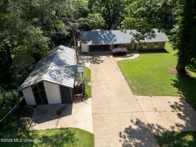 402 W Main Street