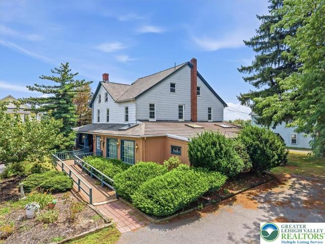 402 W Moorestown Road