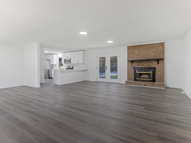 402 Woodley Road