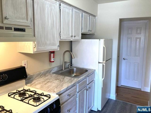 402 Washington Drive # 402