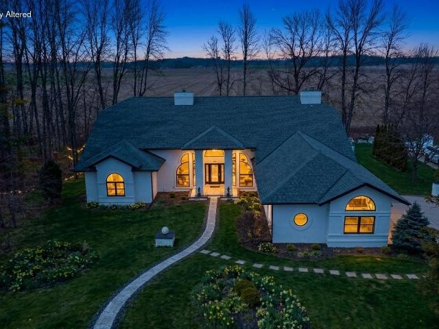402 Wild Oak Dr