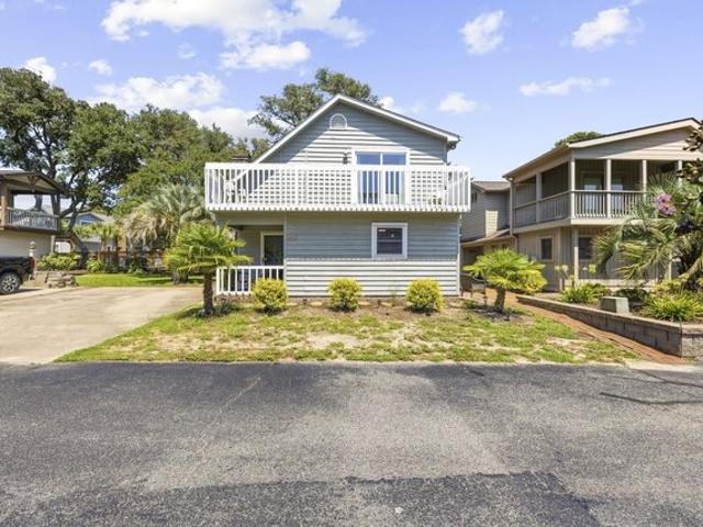 402 Windy Ln, North Myrtle Beach, SC 29582