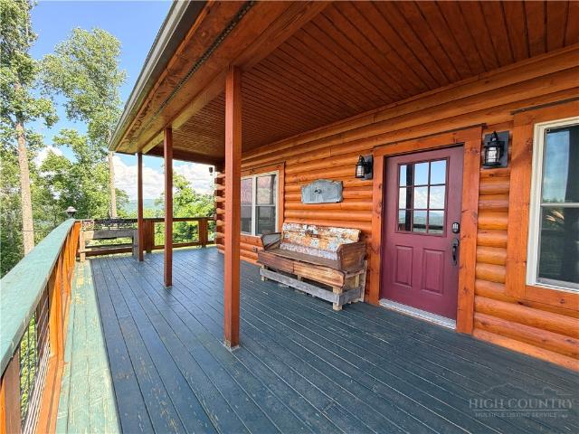 402 Turkey Knob Lane